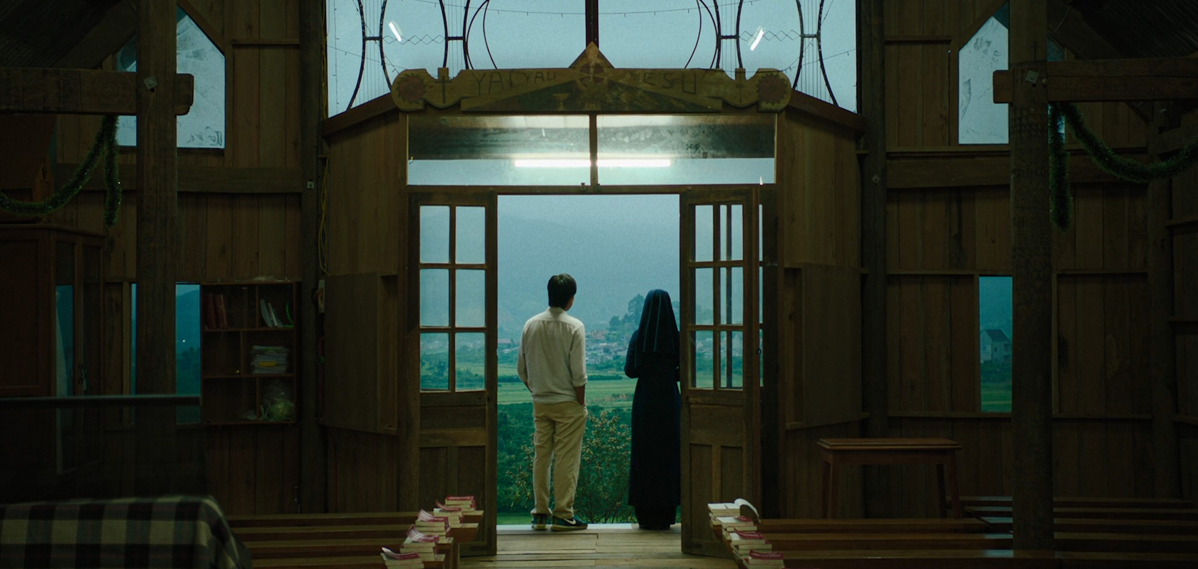 Modernistisches Slow Cinema: Inside the Yellow Cocoon Shell | Filmbulletin